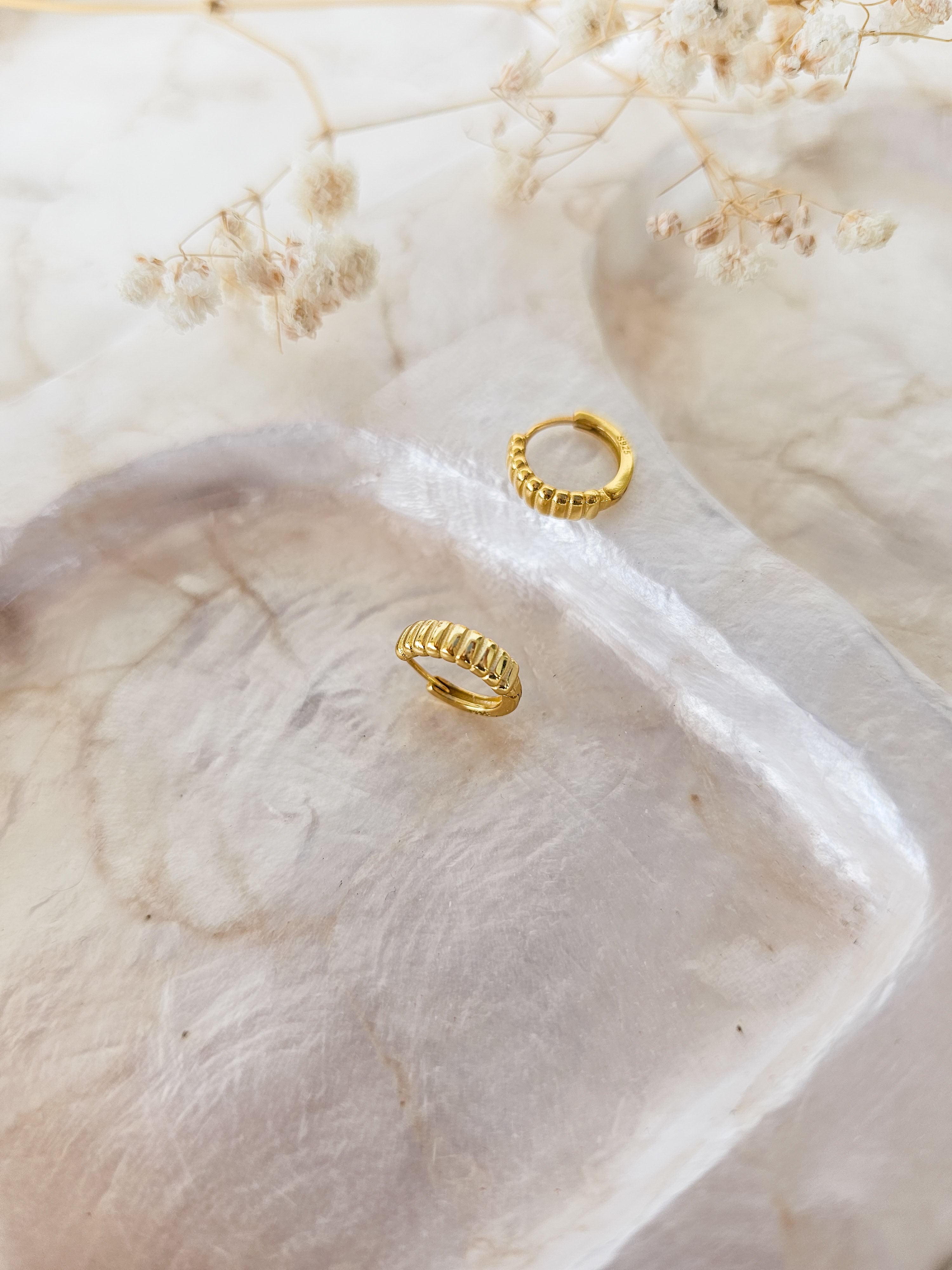 Landon Ribbed Huggies - 14k Gold Plated – Ayla and Oak