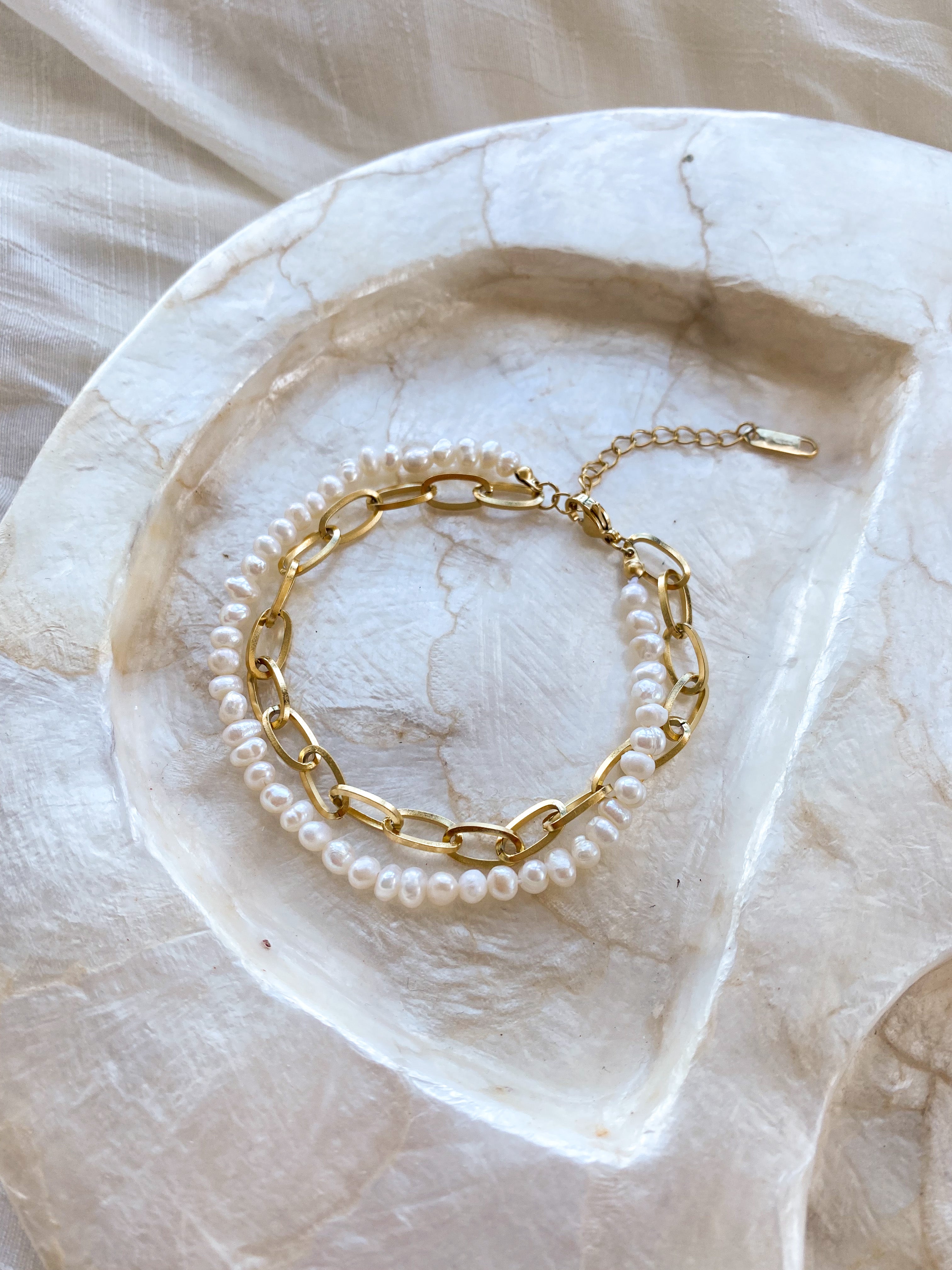 Matilda 14K Gold Plated Pearl Bracelet – Ayla and Oak